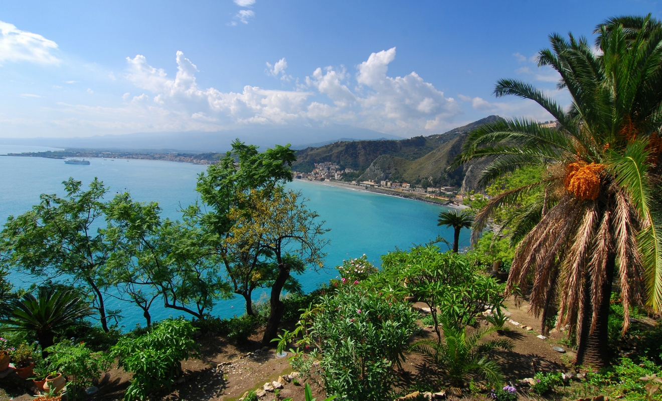 Czarter jachtów Sycylia - Kubryk